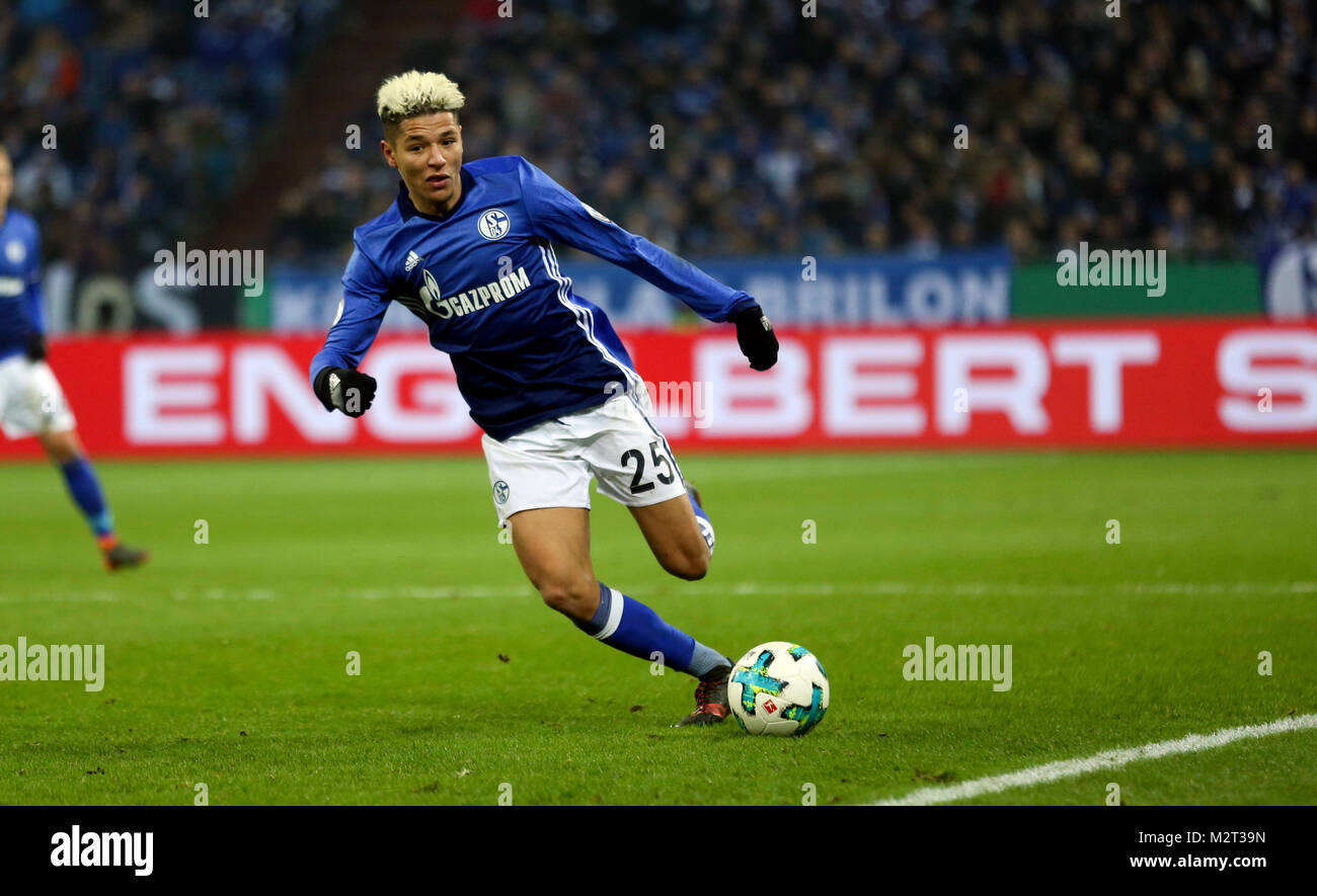 Gelsenkrichen, Germany. 07th Feb, 2018. Schalke's Amine Harit in action ...