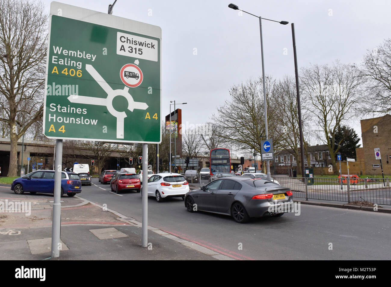 London, UK. 8th Feb, 2018. Drivers on the route from Chiswick ...