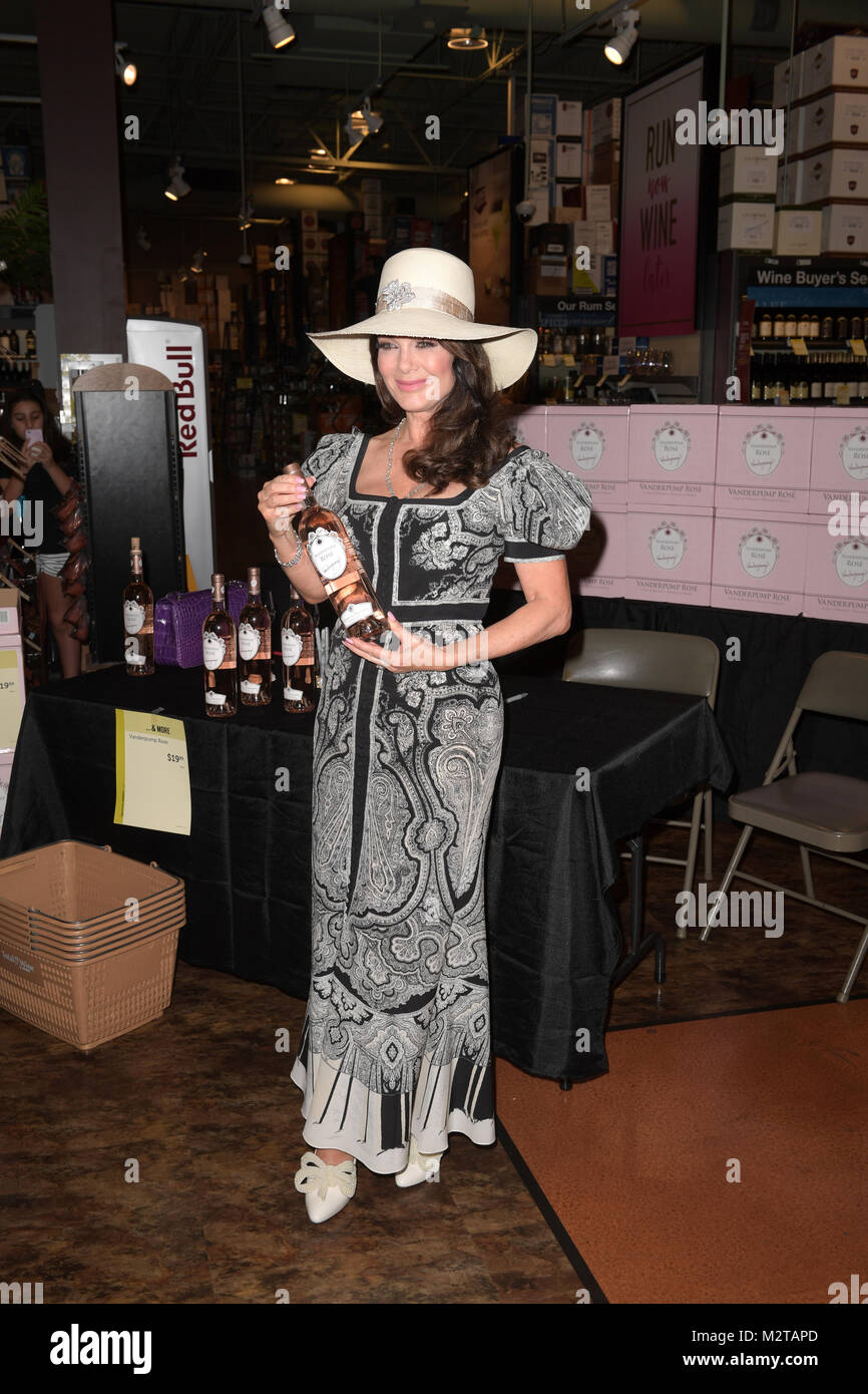 Rose hill actress hi-res stock photography and images - Alamy