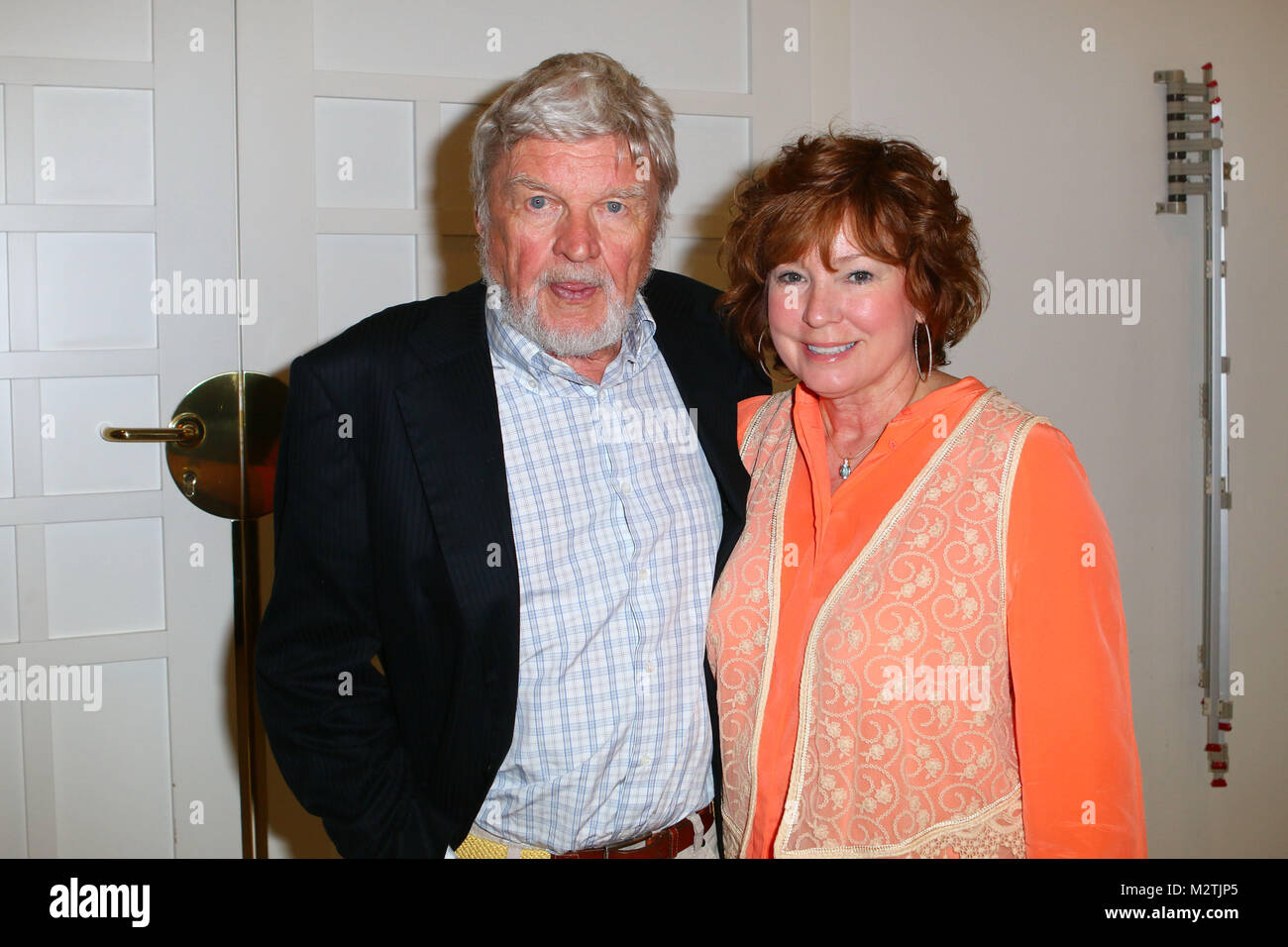 Gemeinsam gegen gewalt hi-res stock photography and images - Alamy