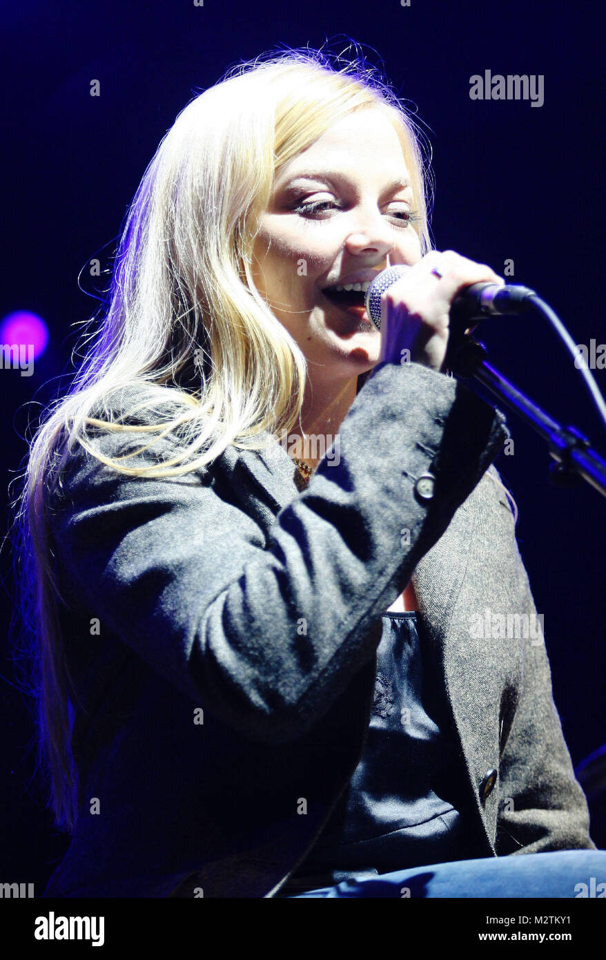 ENERGY TOUR 2004 ANNETTE LOUISAN Stock Photo - Alamy