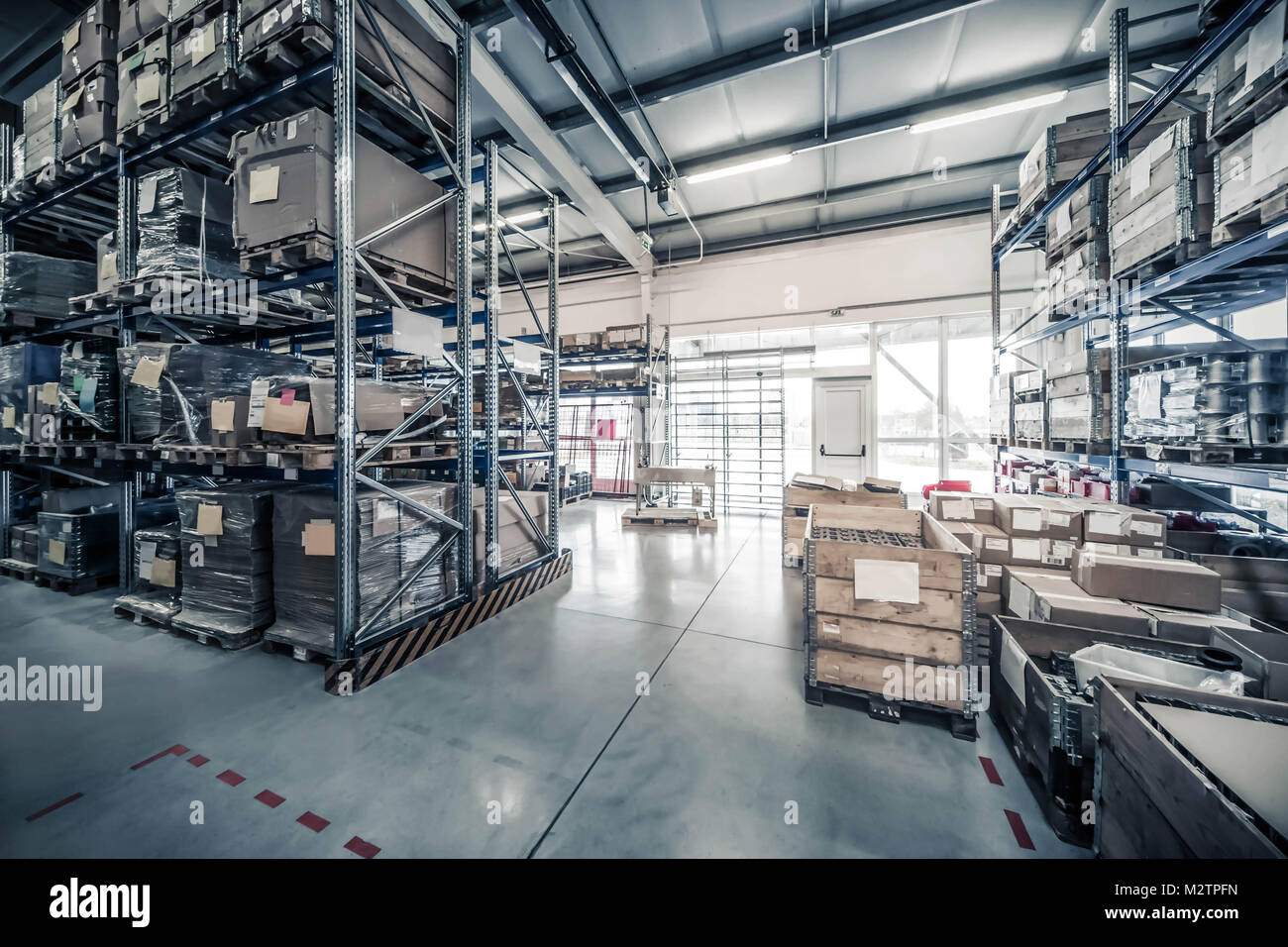Warehouse interior hi-res stock photography and images - Alamy