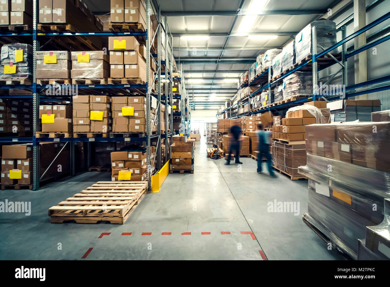 Warehouse interior hi-res stock photography and images - Alamy