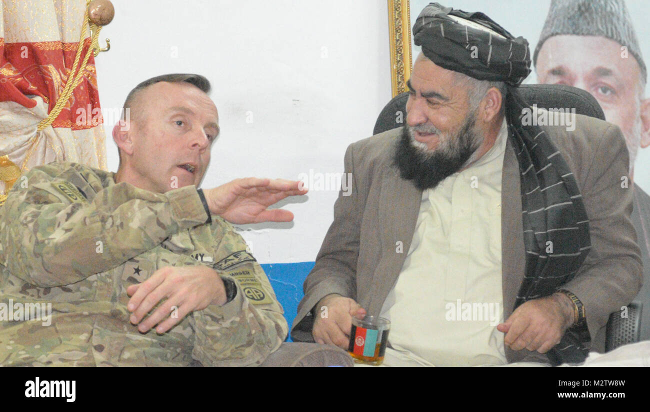 Brig. Gen. Jeffrey Sinclair, Deputy Commanding General of support for ...