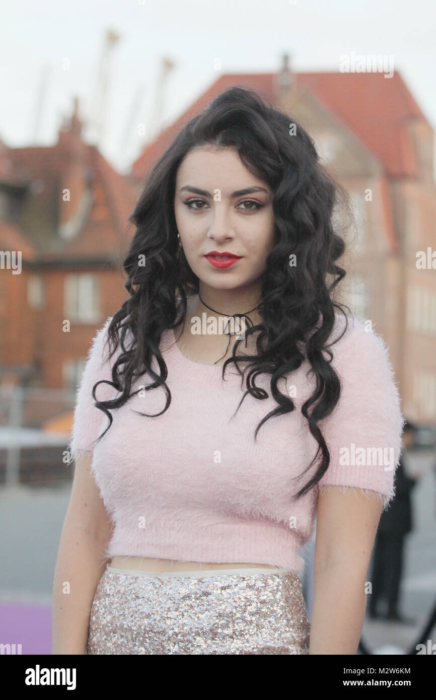 Charli xcx 2014 hi-res stock photography and images - Alamy