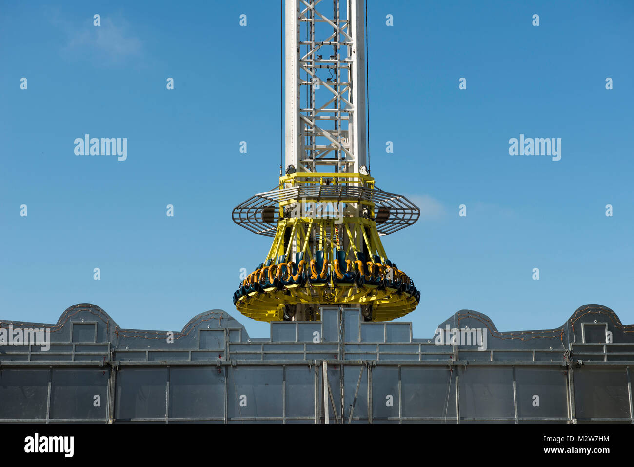 Free Fall Ride High Resolution Stock Photography and Images - Alamy