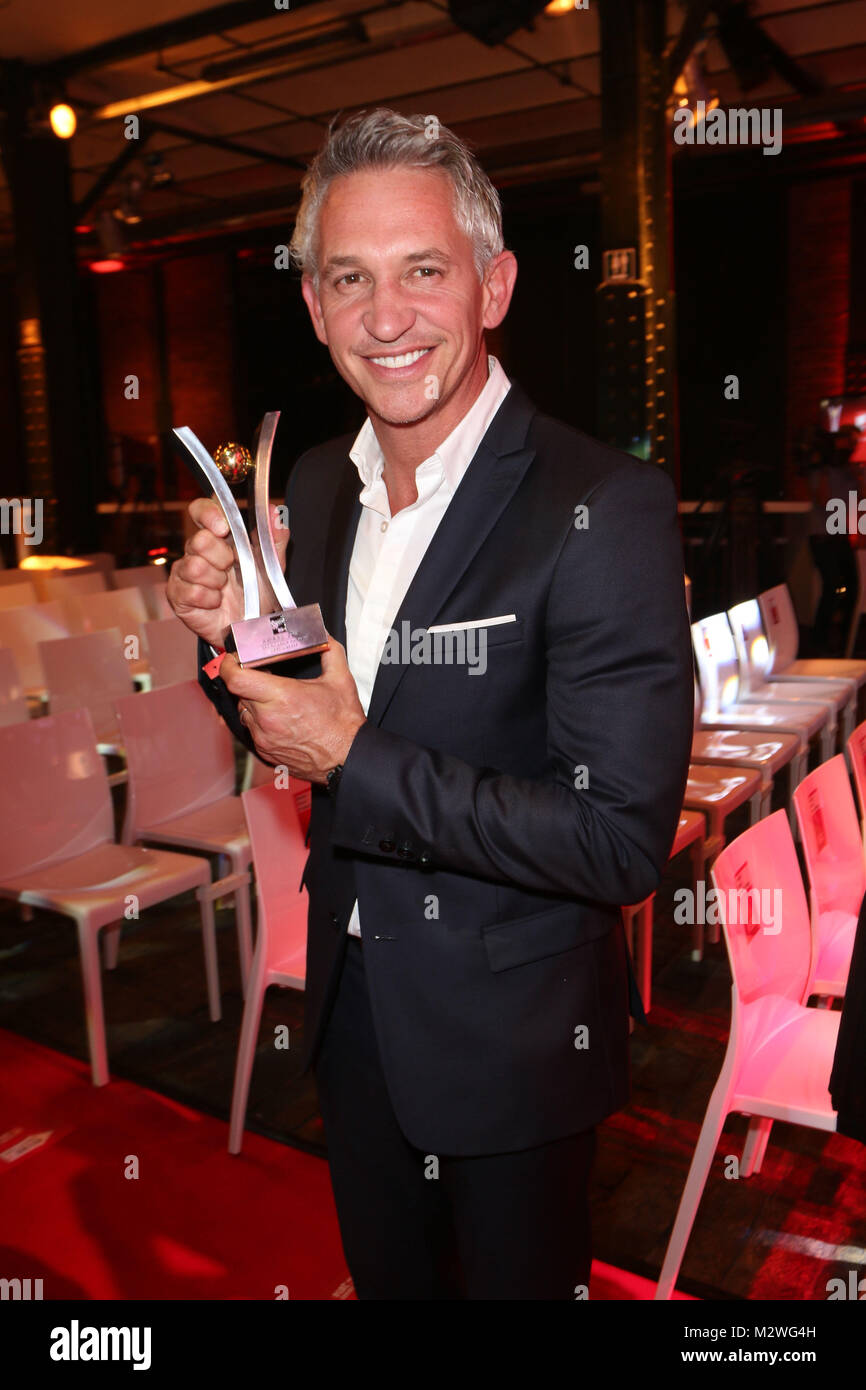 Gary lineker hi-res stock photography and images - Alamy