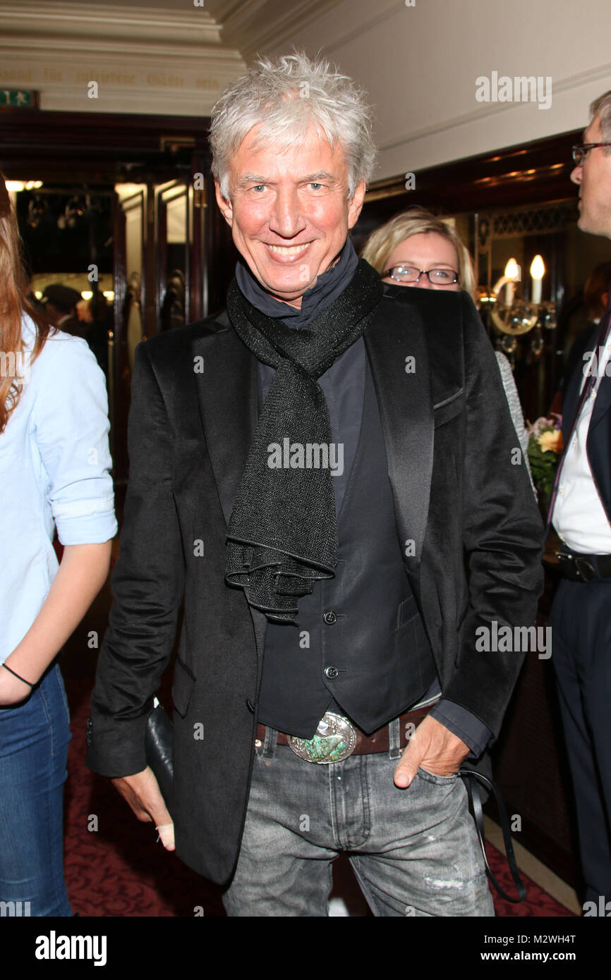 Ted linow hi-res stock photography and images - Alamy