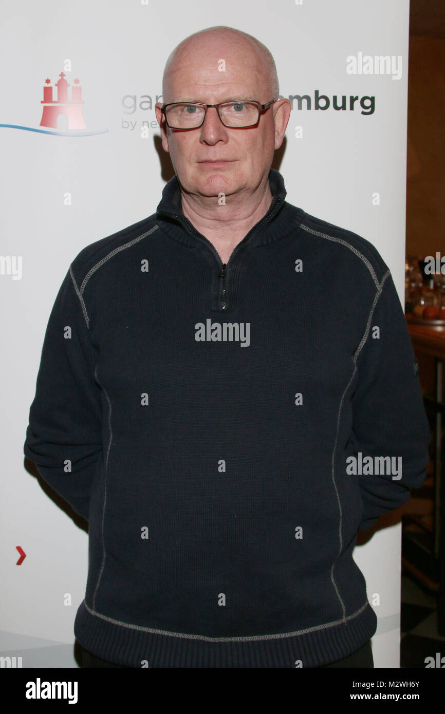 Game Designer Simon Butler, Premiere "From Bedrooms to Billions", der ...