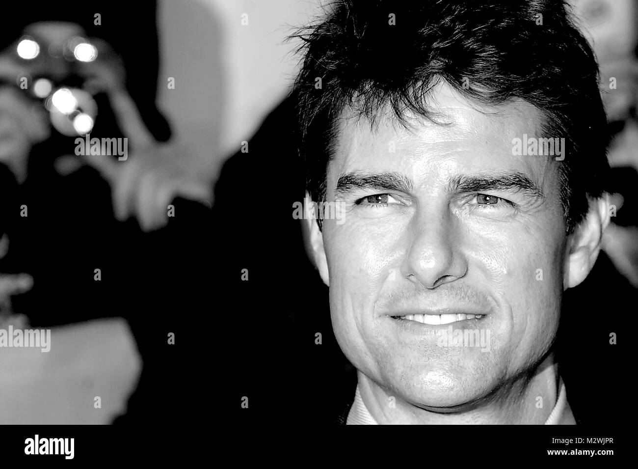 Tom cruise headshot hi-res stock photography and images - Alamy