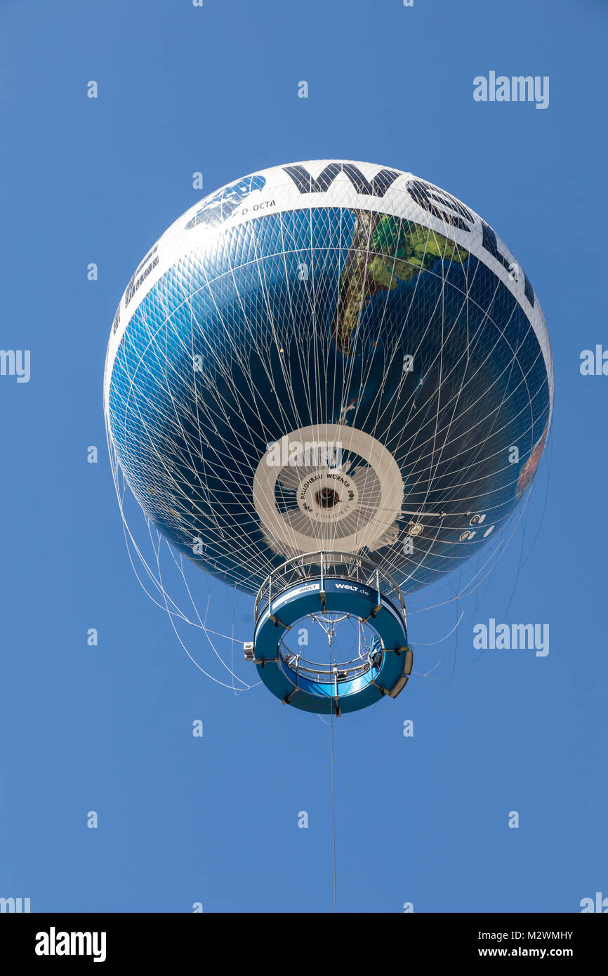 Captive balloon hi-res stock photography and images - Alamy
