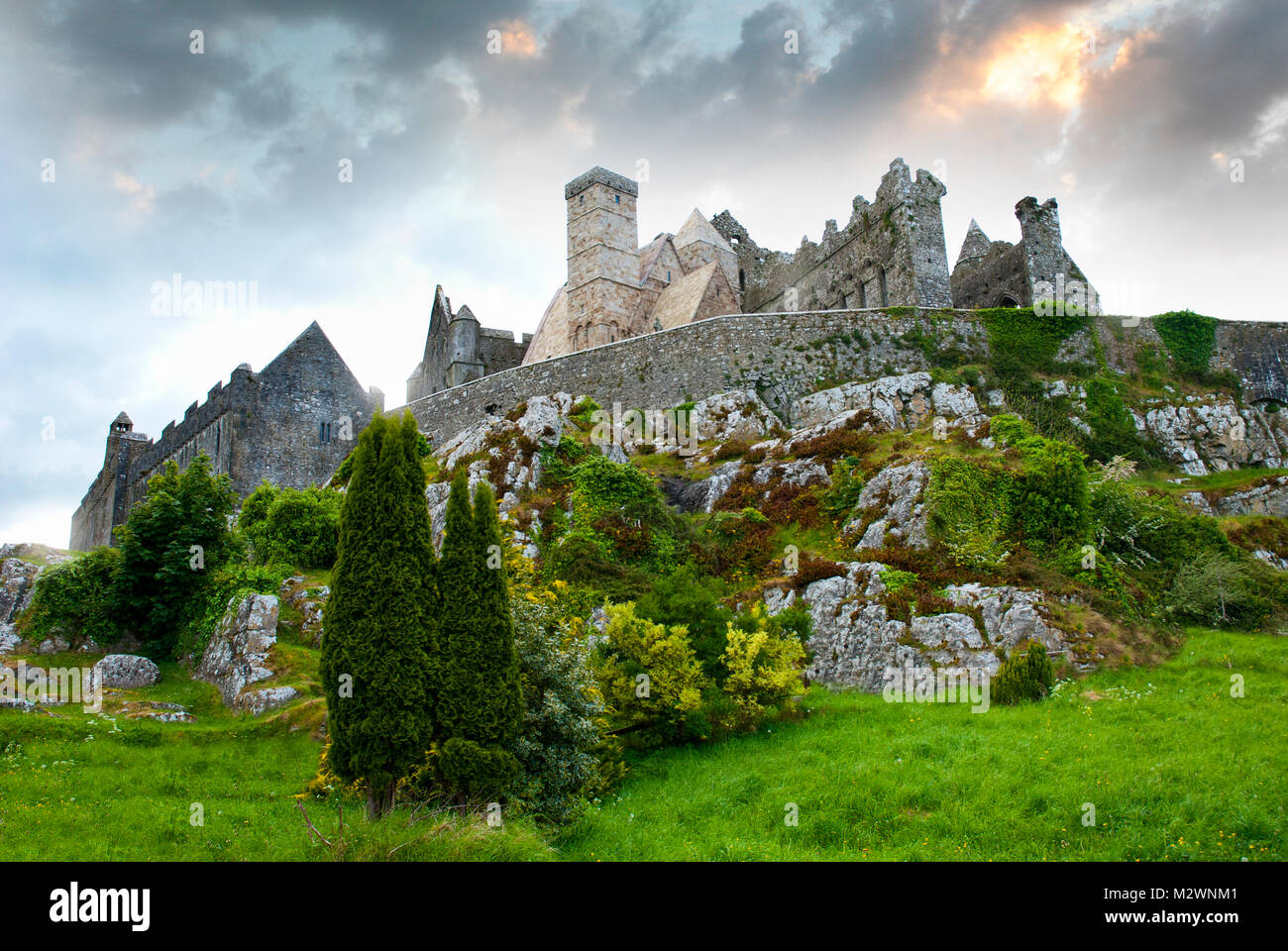 The Rock of Cashel in ireland Stock Photo - Alamy