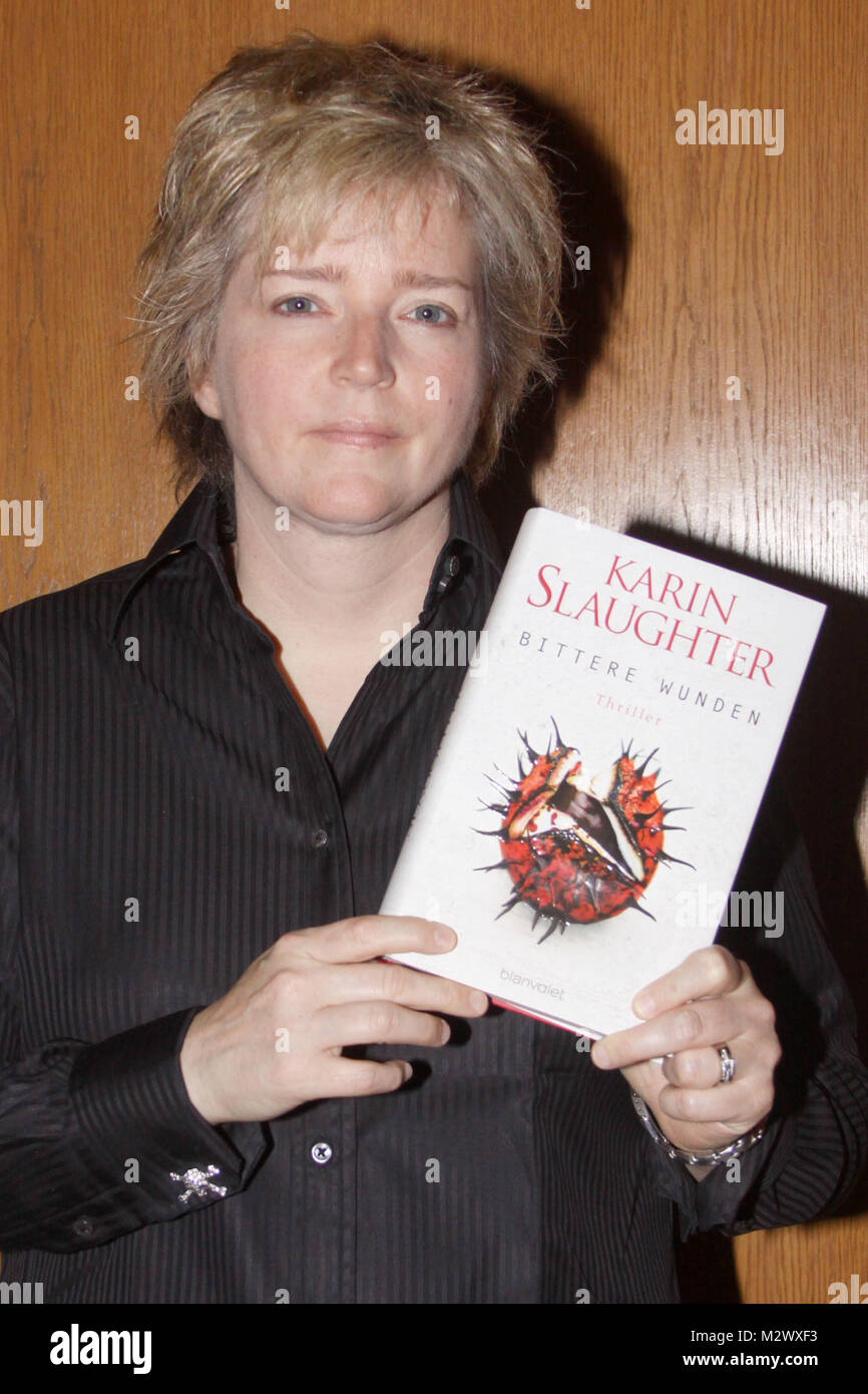 Karin Slaughter High Resolution Stock Photography and Images - Alamy