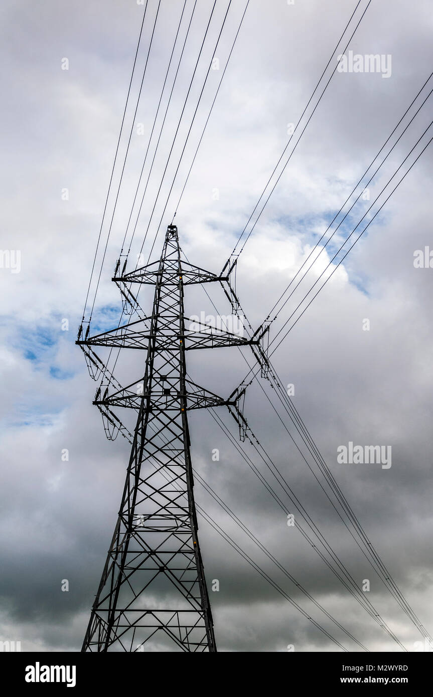 Electric electricity pylon pylons steel aluminium conductive lin hi-res ...