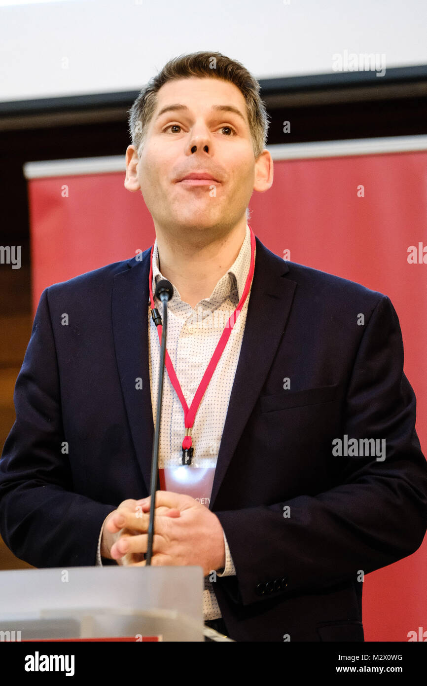 Fabian society hi-res stock photography and images - Alamy