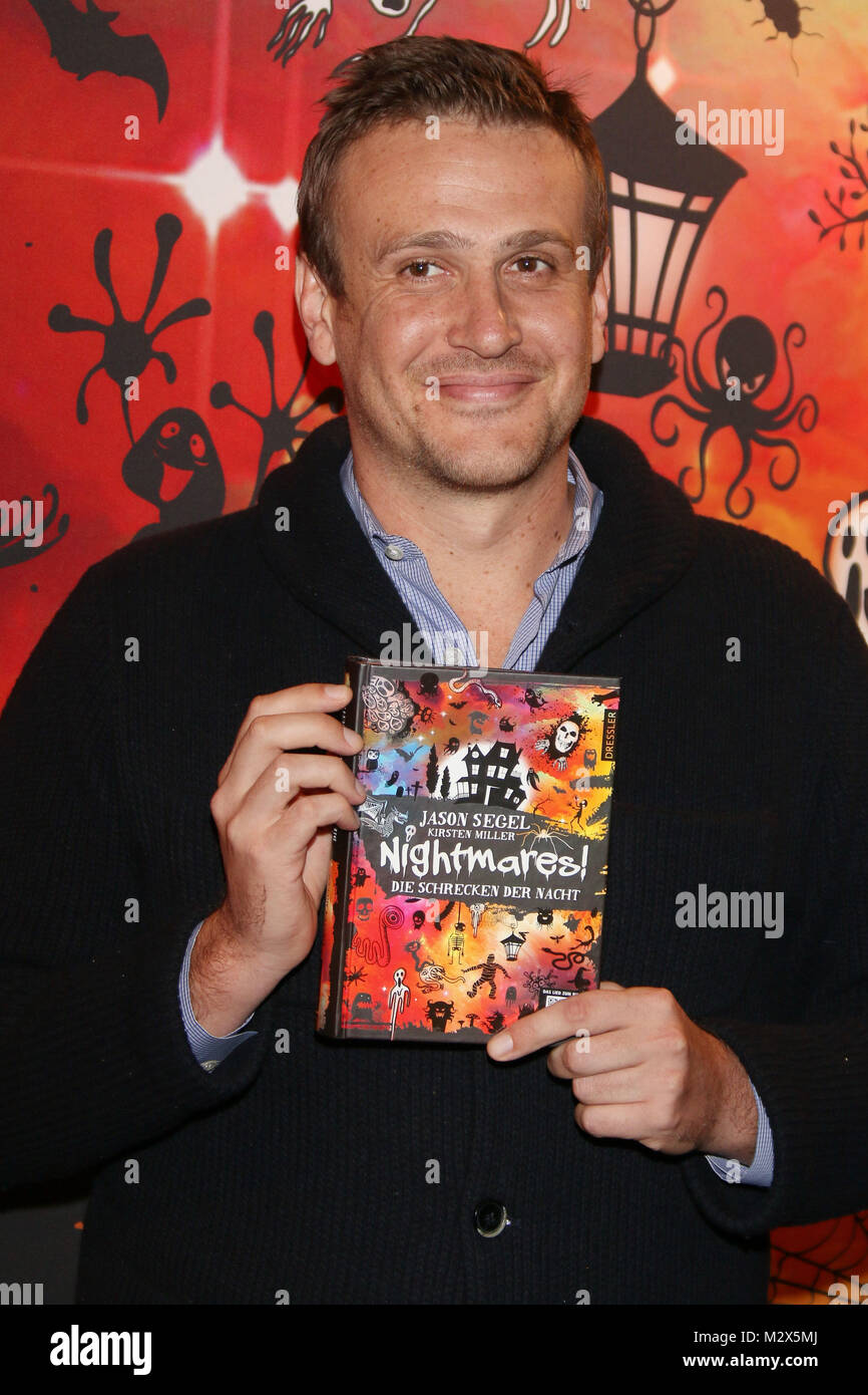 Jason segel how i met your mother hi-res stock photography and images ...