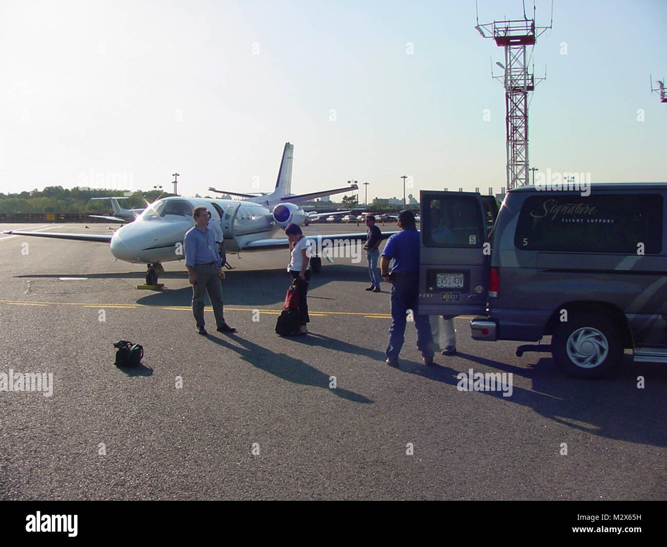 September 11 2001 airport hi-res stock photography and images - Alamy