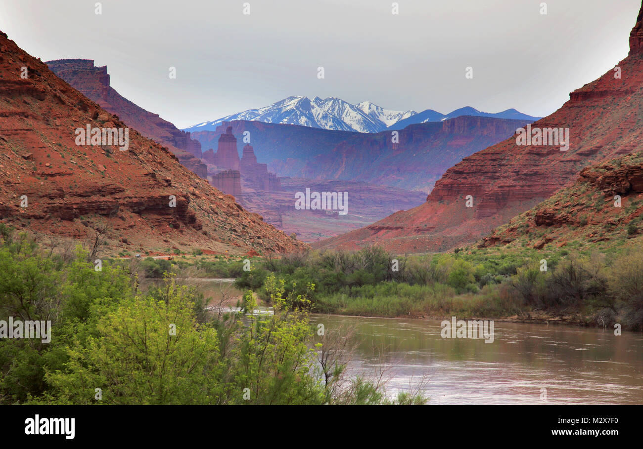 colorado river flowing through utah Stock Photo - Alamy