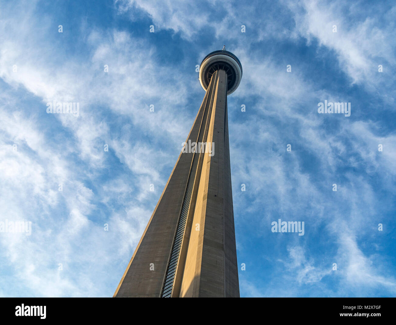 Toronto cn tower and construction hi-res stock photography and images ...