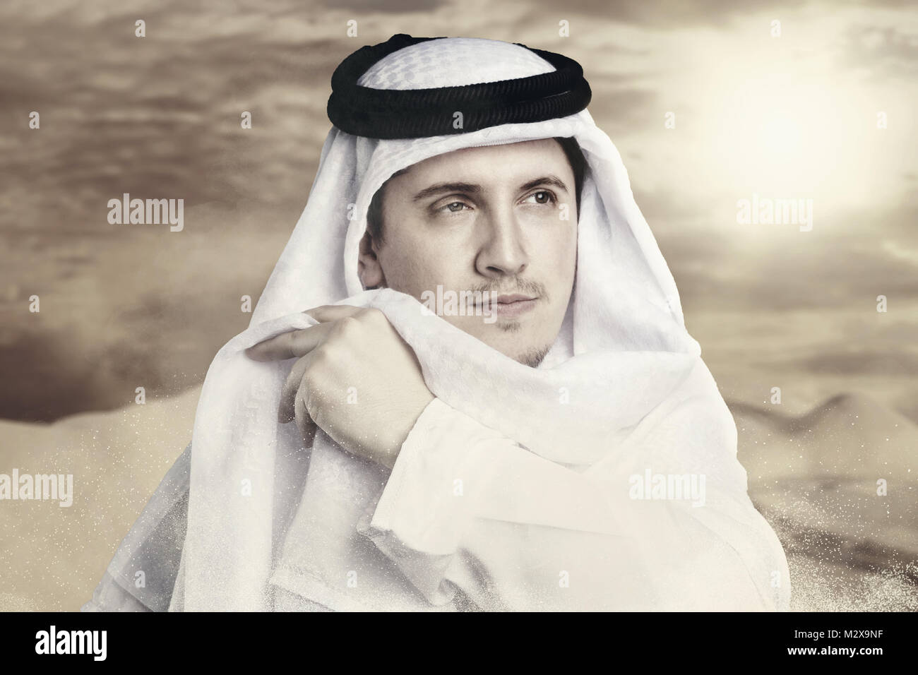 Keffiyeh scarf hi-res stock photography and images - Alamy