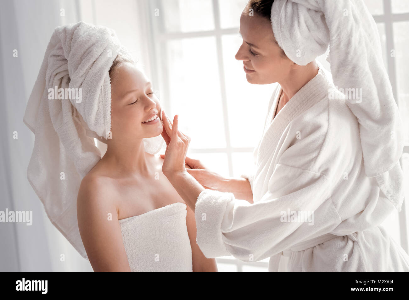 Beauty girl face cleaning hi-res stock photography and images - Alamy