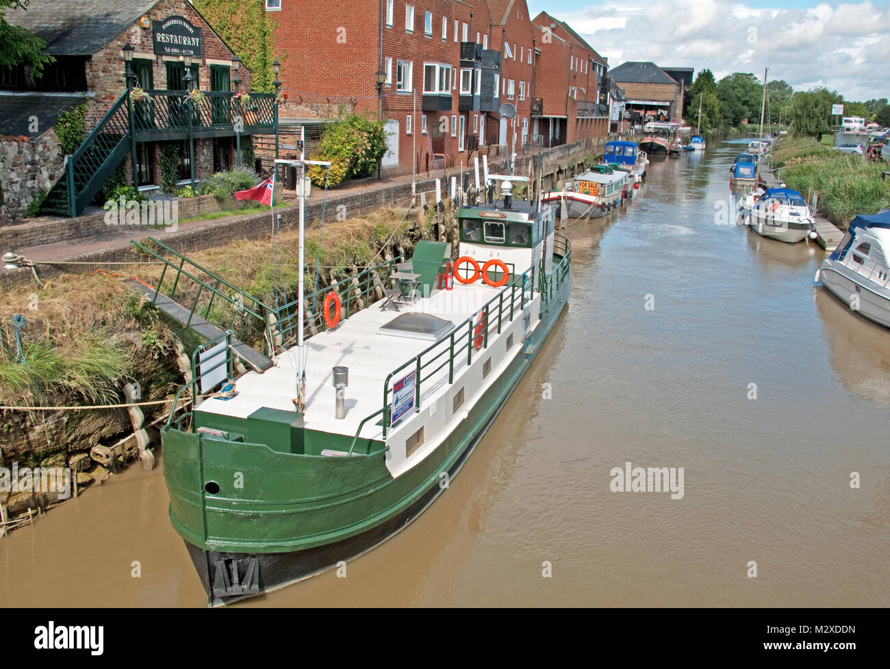 Sandwich, Kent, Long Motor Boat on River Stour, England Stock Photo - Alamy