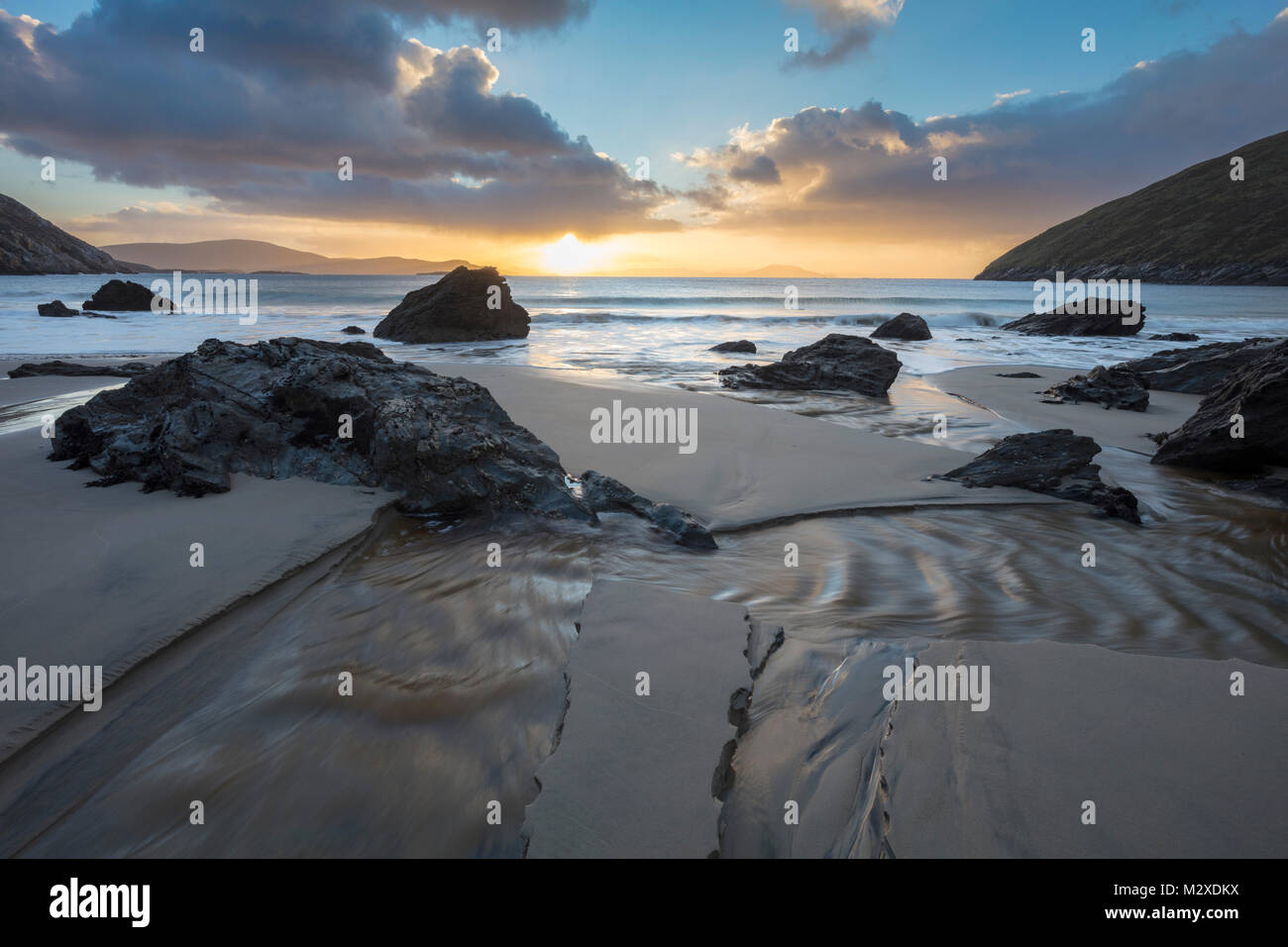 Ireland beach winter sunset hi-res stock photography and images - Alamy