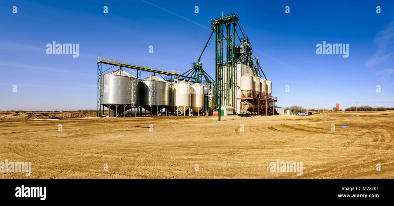 Grain processing plant hi-res stock photography and images - Alamy