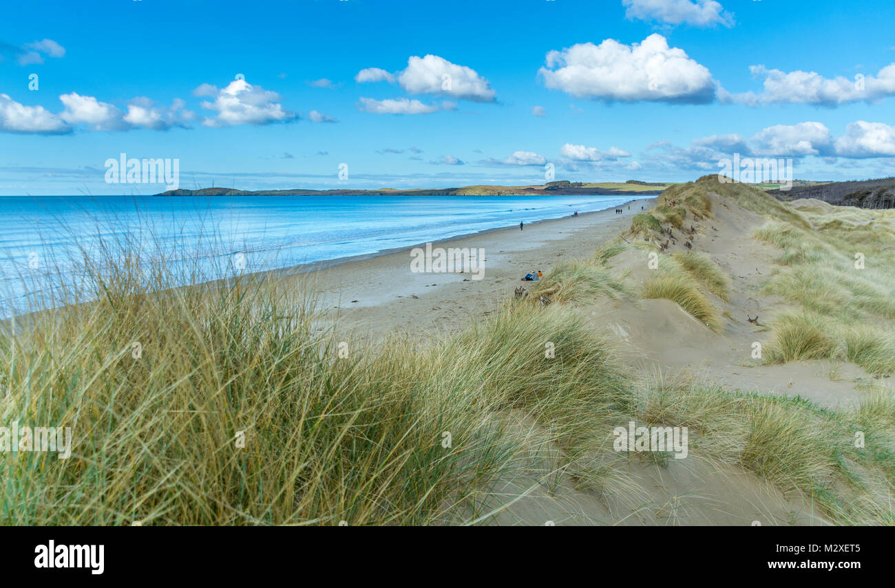 A view of Newborough beach on Anglesey, from the sand dunes Stock Photo ...