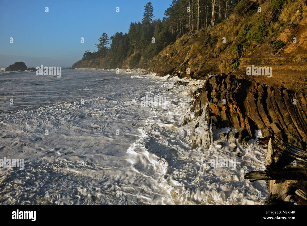 Bedrock coast hi-res stock photography and images - Alamy