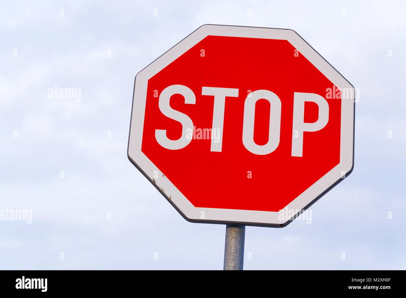 Stop sign icon hi-res stock photography and images - Alamy