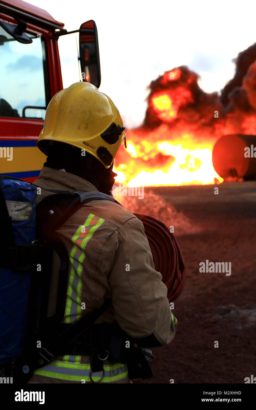 Basic fire fighting hi-res stock photography and images - Alamy