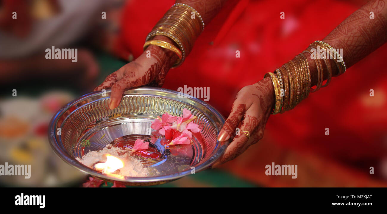 Hindu Wedding Fire High Resolution Stock Photography and Images - Alamy