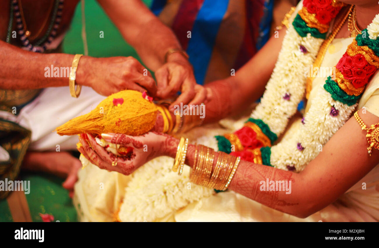 Indian wedding rituals Stock Photo - Alamy