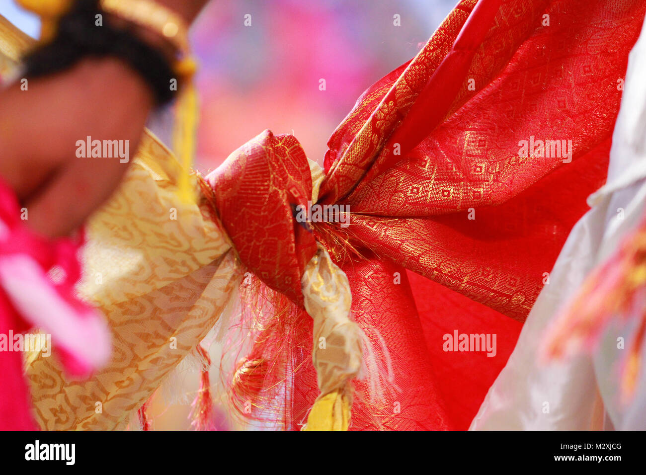 Tie The Knot High Resolution Stock Photography and Images - Alamy
