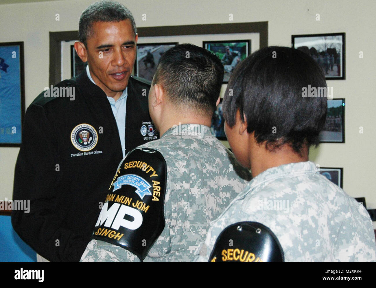 CAMP BONIFAS, Republic of Korea - President Barack Obama shakes hands ...