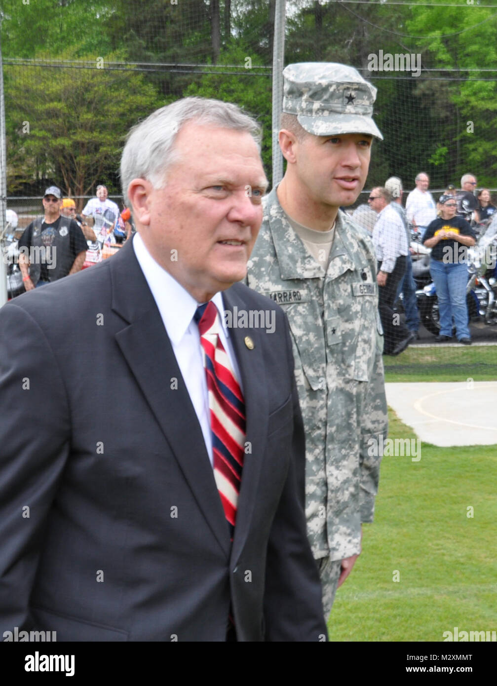 photo by William Carraway Governor, Brig. Gen. Jarrard welcome ...