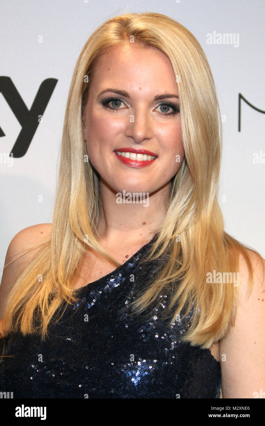 Ruth hofmann hi-res stock photography and images - Alamy