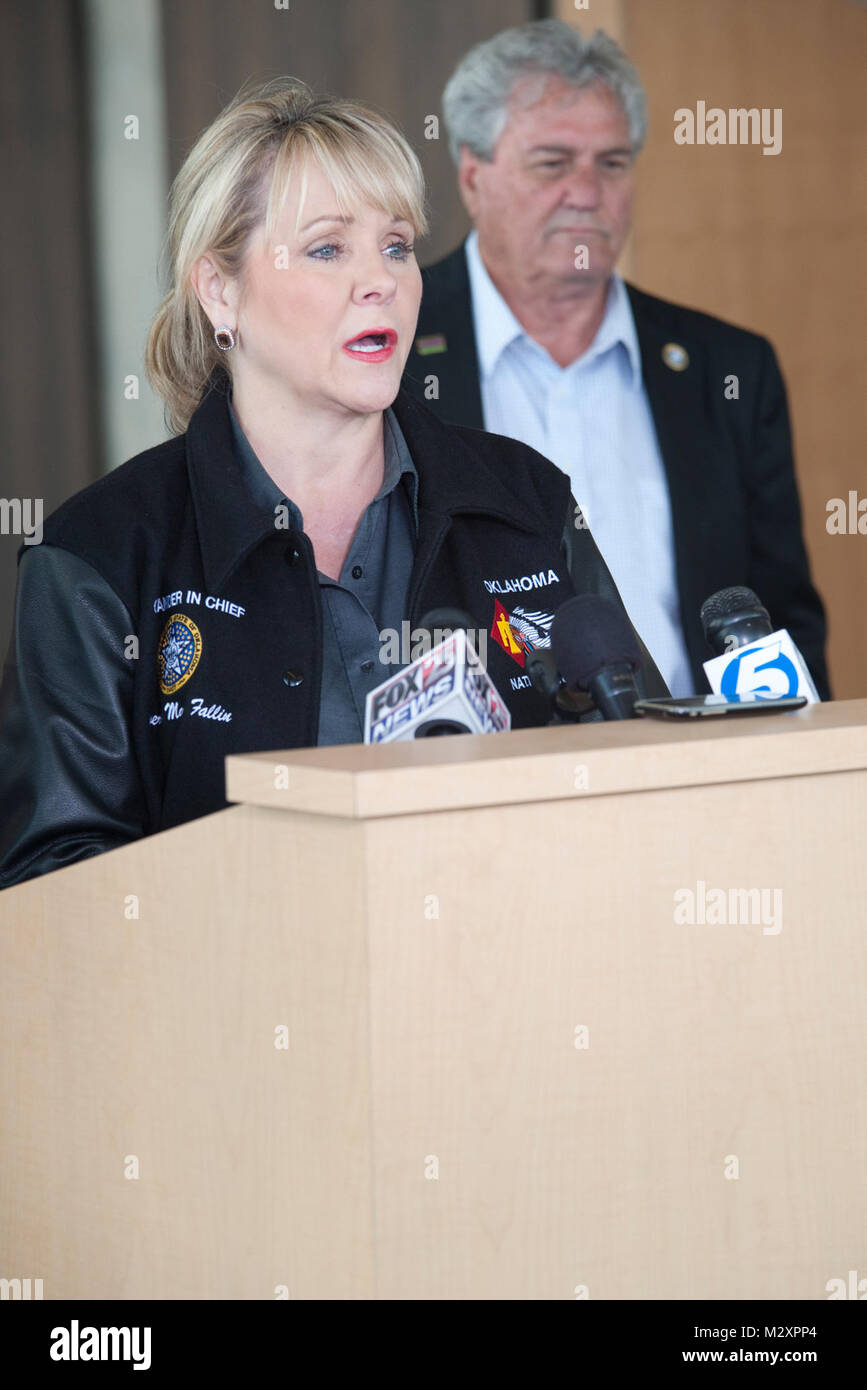 Oklahoma Governor Mary Fallin and Maj. Gen. Myles Deering, adjutant ...
