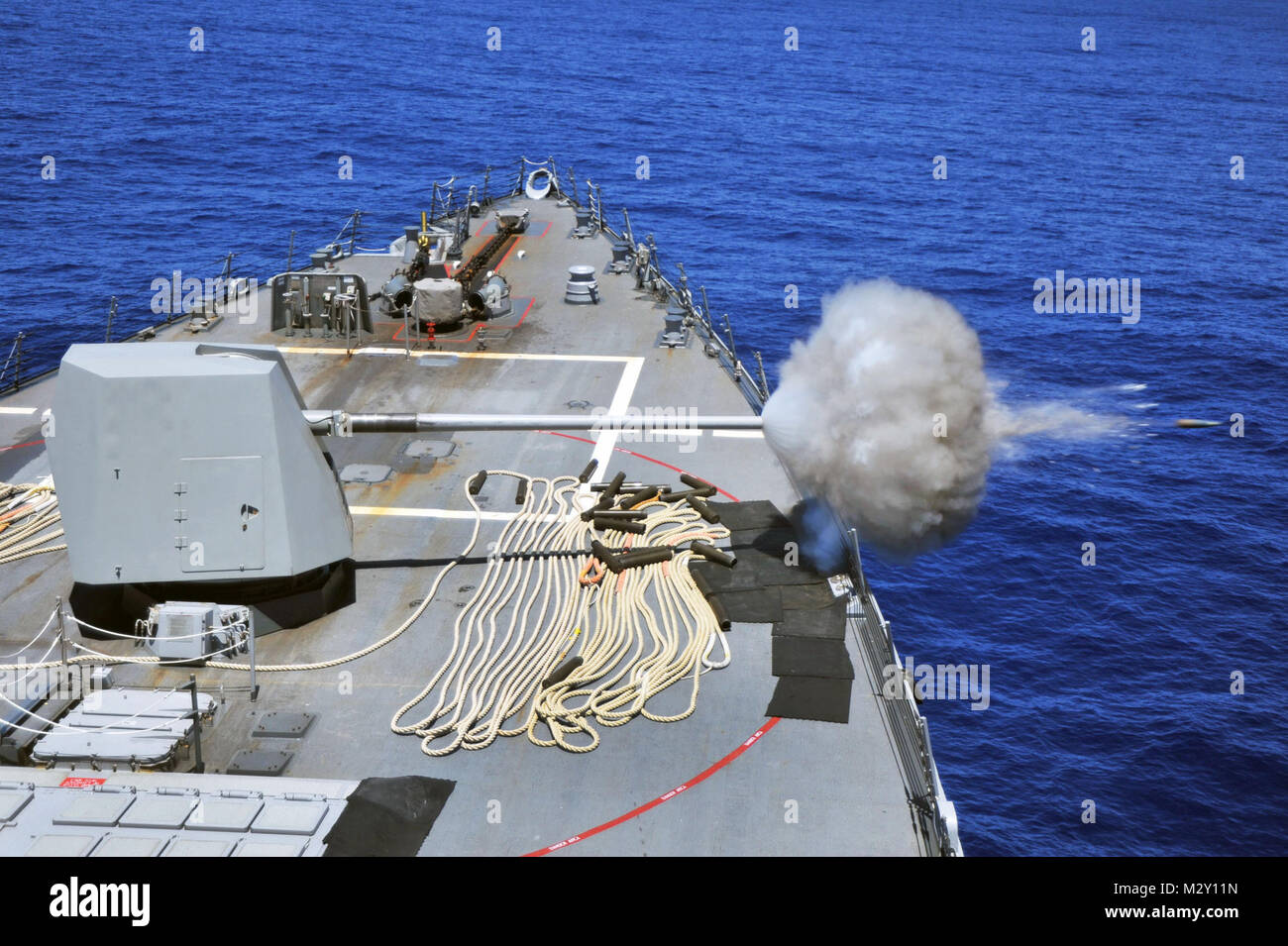 120525-N-TG831-417 EAST CHINA SEA (May 25, 2012) The Arleigh Burke ...