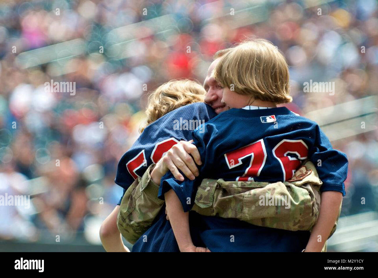 Surprise military homecoming hi-res stock photography and images - Alamy