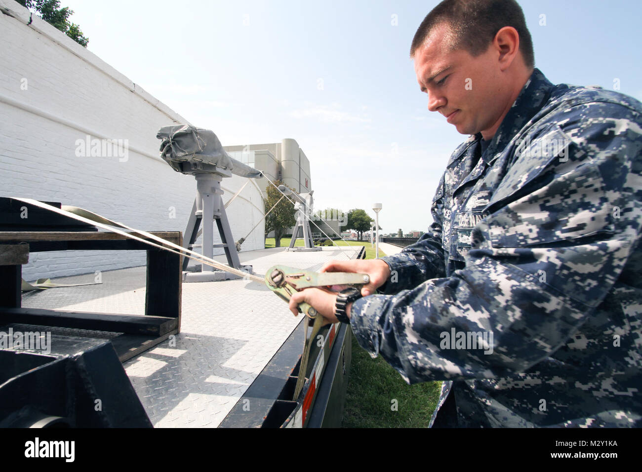 NORFOLK, Va. – Petty Officer 2nd Class Daniel Bergen, with the Navy ...