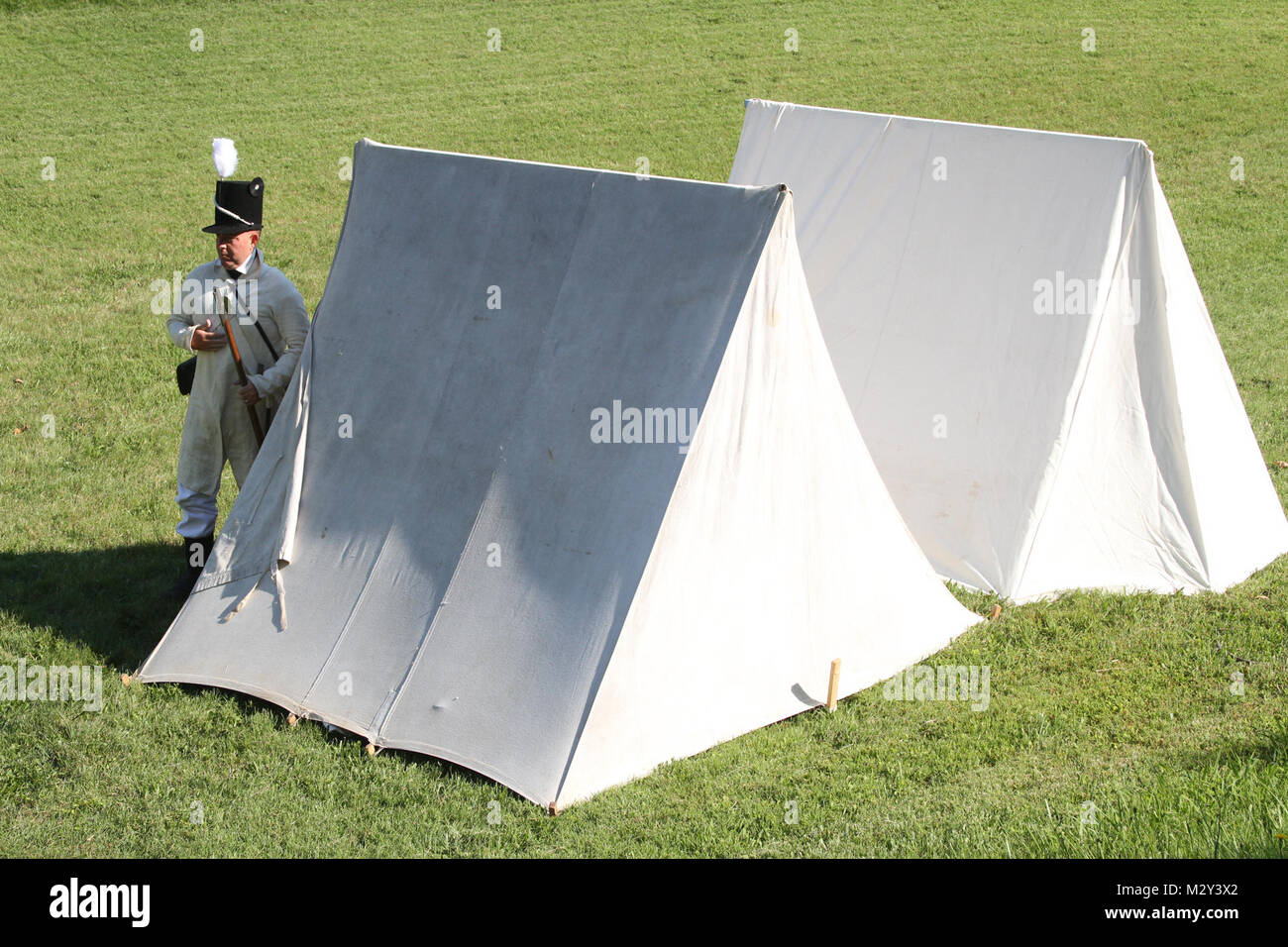 A re enactor stands hi-res stock photography and images - Alamy