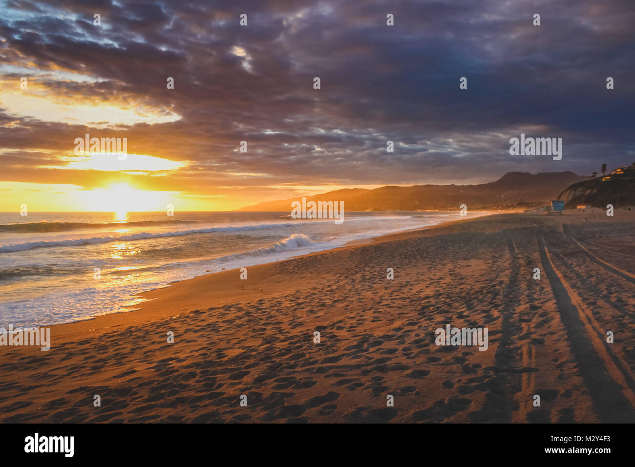 Malibu Point Dume Beach High Resolution Stock Photography and Images ...