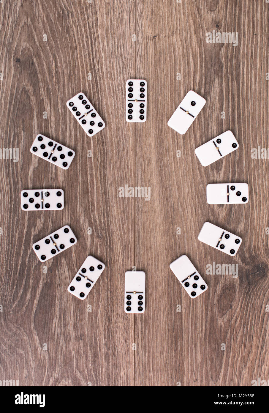 Domino icon sign symbol hi-res stock photography and images - Alamy