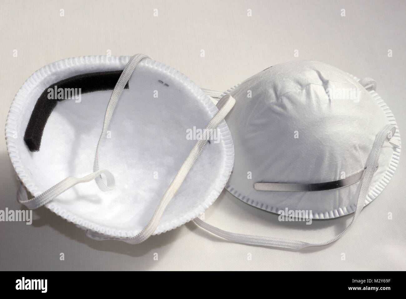 Dust mask construction hi-res stock photography and images - Alamy