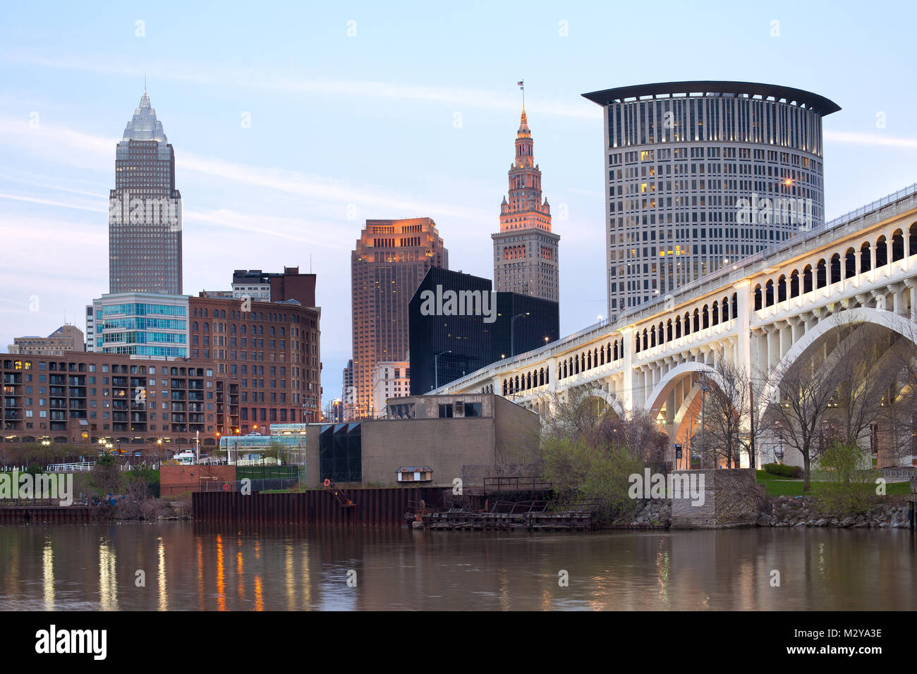 Superior building cleveland ohio hi-res stock photography and images ...