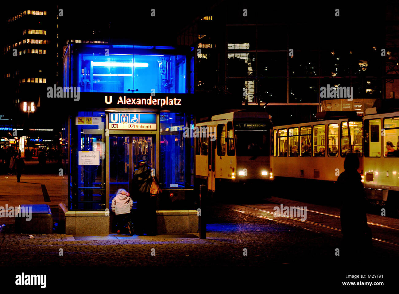Strassenbahn knoten hi-res stock photography and images - Alamy Strassenbahn knoten hi-res stock photography and images - Alamy