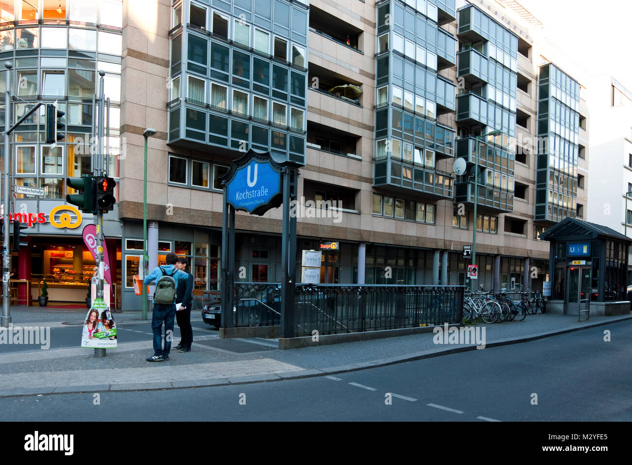 Checkpoint Charlie an der Friedrichstraße, ehemaliger alliierten ...