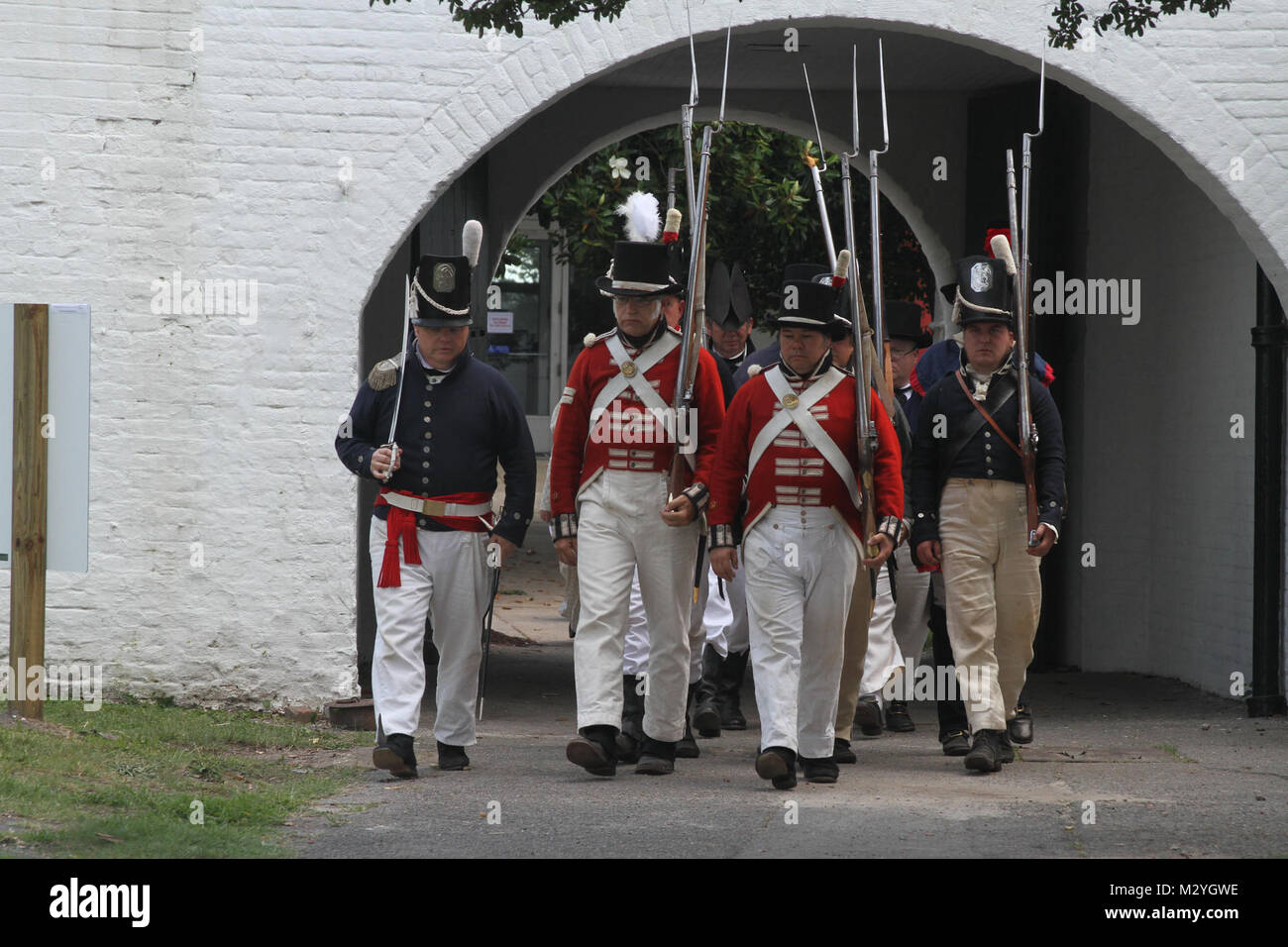 FORT NORFOLK, Va. – Historical re-enactors march into the fort during ...